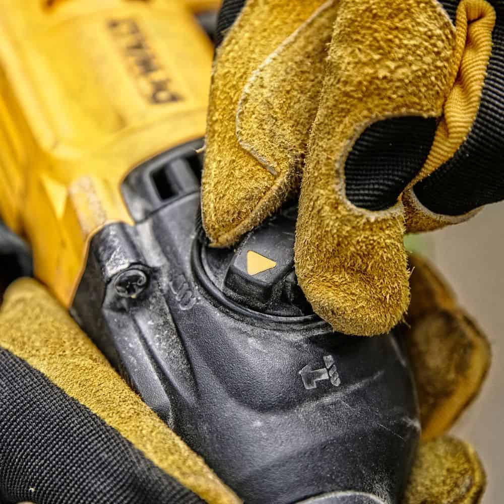 Dewalt 220V 26mm SDS-Plus Rotary Hammer Drill with Quick Change Chuck ...